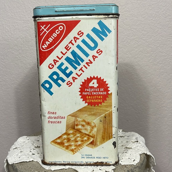 Nabisco | Other | Vintage 96s Nabisco Premium Saltine Crackers Tin ...